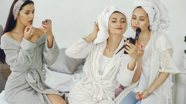 Taylor Swift Skincare Routine: 10 Secrets to Her Flawless Skin - Skin Sense